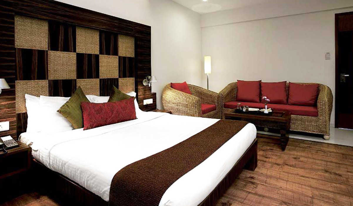 Hotels in Chembur Mumbai Near Natraj cinema - Jewel Of Chembur Hotel