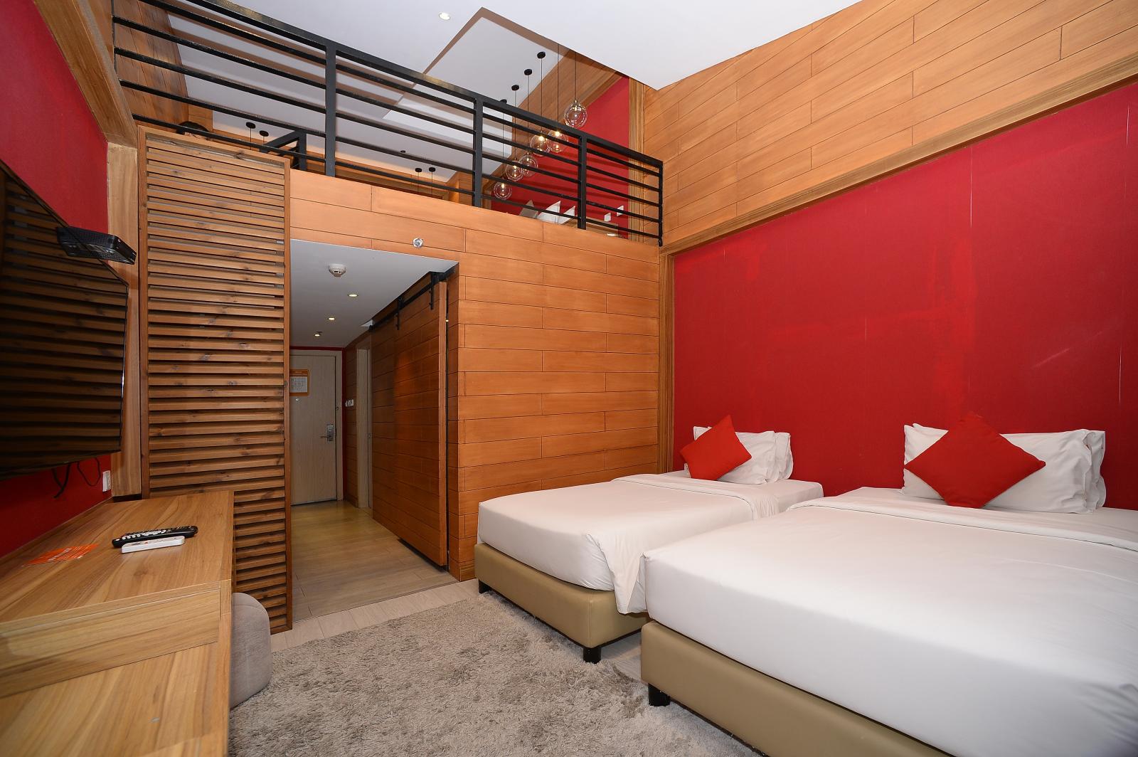 Facebook Instagram Email Call